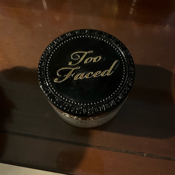 Too Faced | Makeup | New Setting Powder | Poshmark